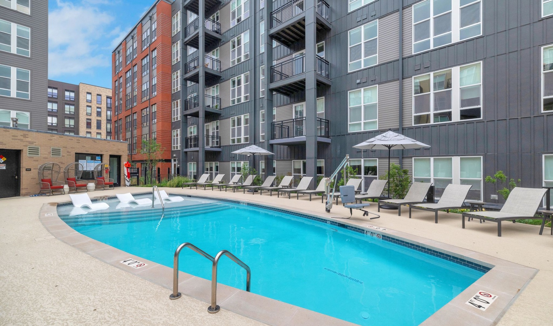 Reston, VA Luxury Apartments | Arbor at Hally Rise | Home